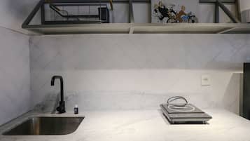 Estúdio | Cozinha privada | Geladeira grande, cooktop