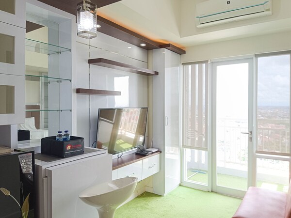 Comfort 1br At Vida View Makassar Apartment - Makassar