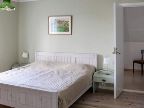 Casa | 6 quartos, com mobília individualizada 