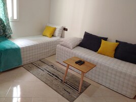 Roupa de alta qualidade, Wi-fi grátis, roupa de cama fornecida