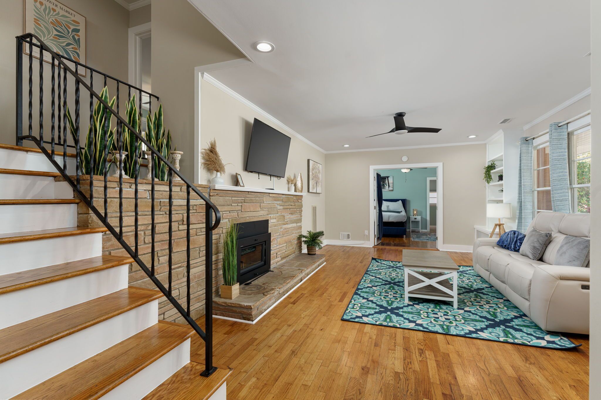 Eden Oasis ~ Hot Tub, Swimming Pool, 2 King Suites, Kids Rooms, Ps4, Ping Pong - Wilmington, NC