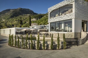 Fachada da propriedade