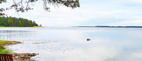 Casa | Vista para a água