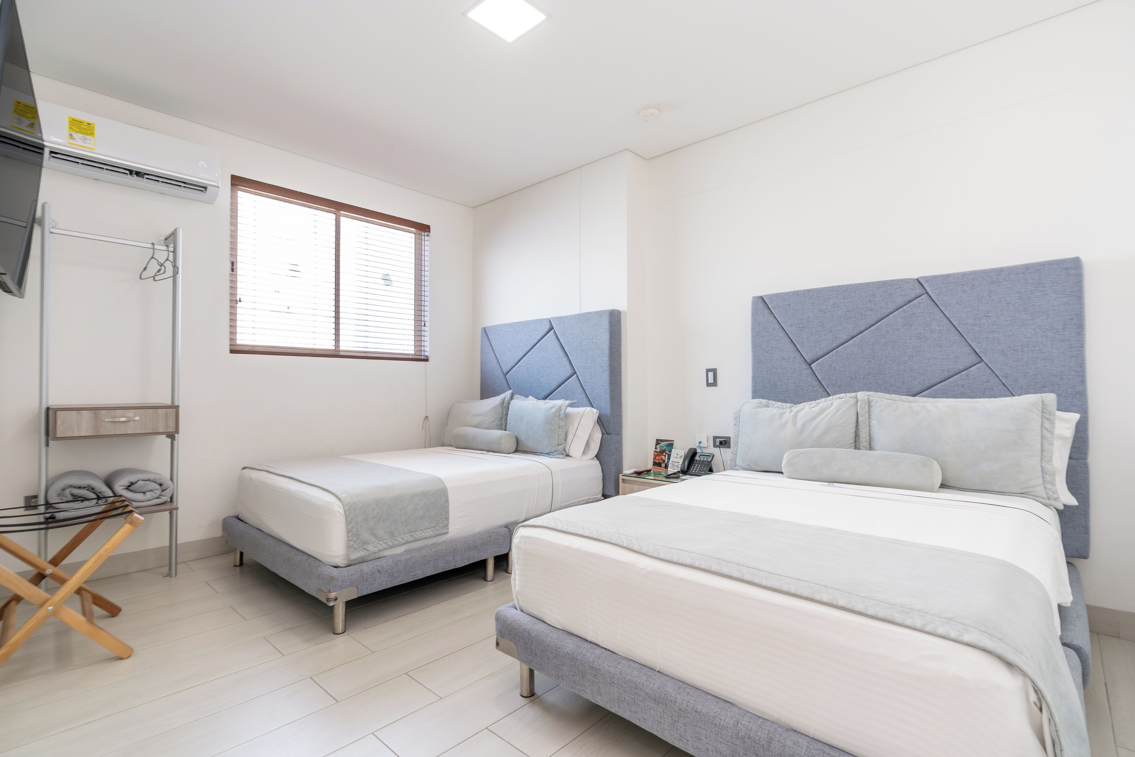 Quarto Duplo ou Twin Standard | Quartos insonorizados, Wi-fi grátis, roupa de cama fornecida 