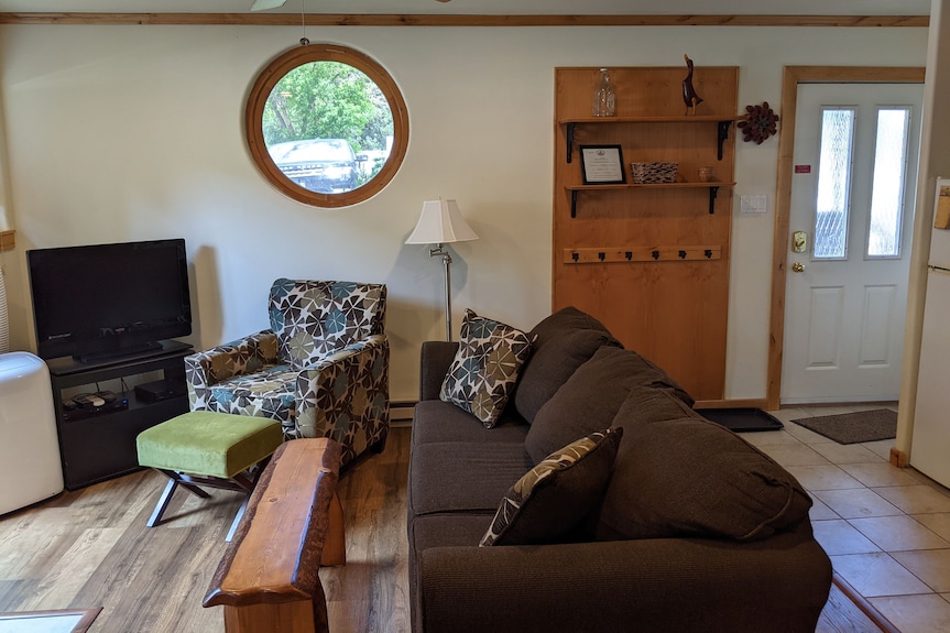Walk To Downtown! 2-bedroom With Mountain Views - Ouray
