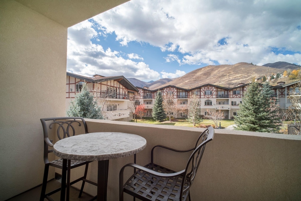 Villas At Zermatt Resort - Condos - Midway, UT