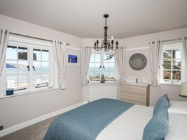 Casa de Campo | 5 quartos, com decoração personalizada, com mobília individualizada