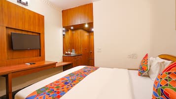Quarto Deluxe | Lençóis de algodão egípcio, roupa de alta qualidade, cofre no quarto