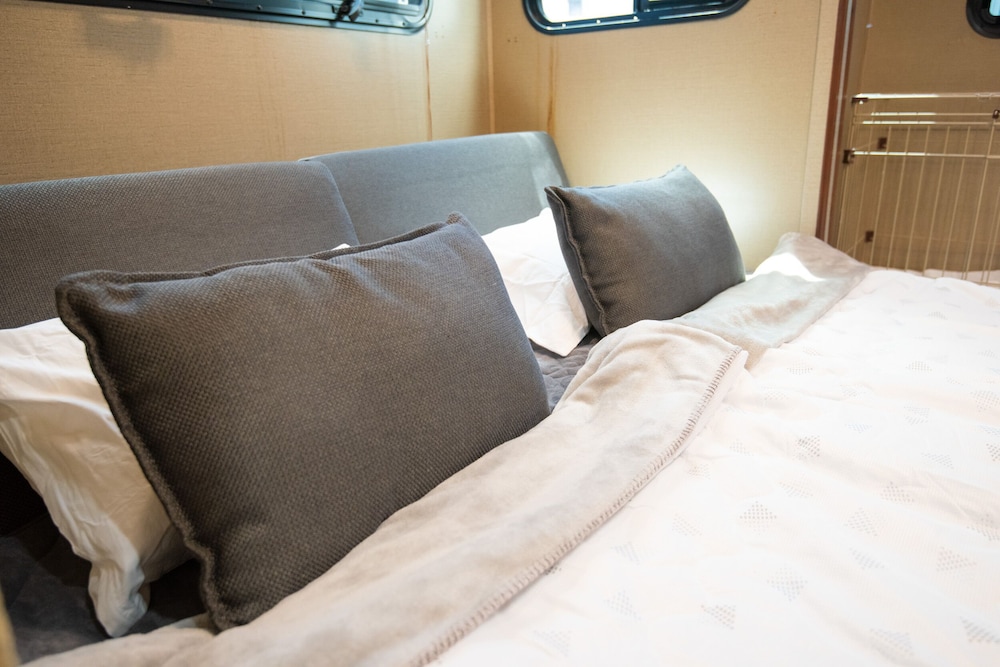 With Car! Pet Friendly! Sup, Snorkeling, Bicycles, Bbq, Jacuzzi...! Trailer House! - Nago