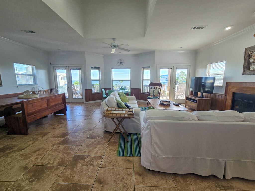 Welcome To Eagle's Rest! - St. George Island, FL