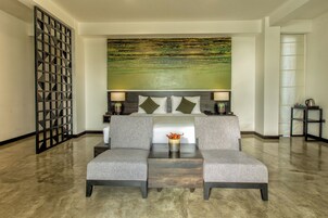 Quarto Superior | Roupa hipoalergénica, minibar, cofre no quarto 