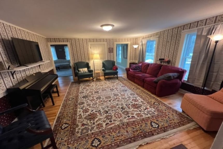 East Craftsbury, Vt Historical. 9 Bedroom 5.5 Bath Home . - Greensboro, VT