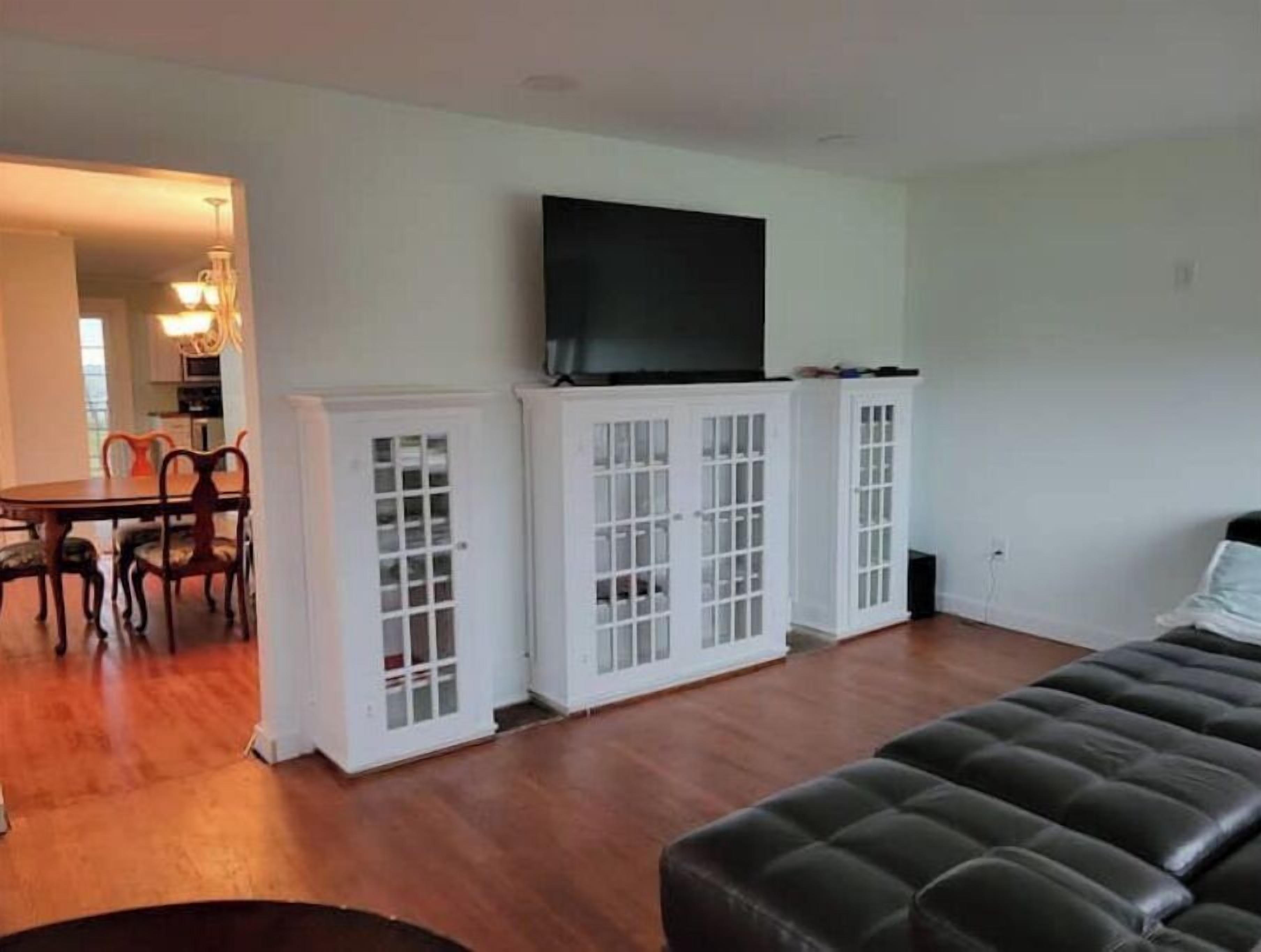 Lakehouse Vineyard On Lake Erie! - State of New York