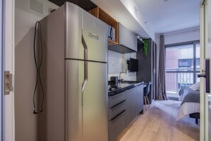 Estúdio | Cozinha privada | Um frigorífico, um micro-ondas, uma placa de cozinha