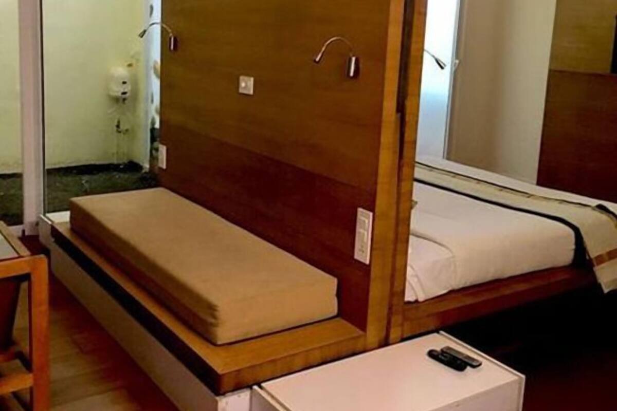 Roupa de alta qualidade, secretária, quartos insonorizados