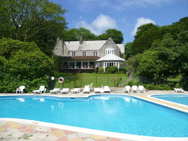 Villa 29, Family Friendly, With Pool In Camelford - Boscastle