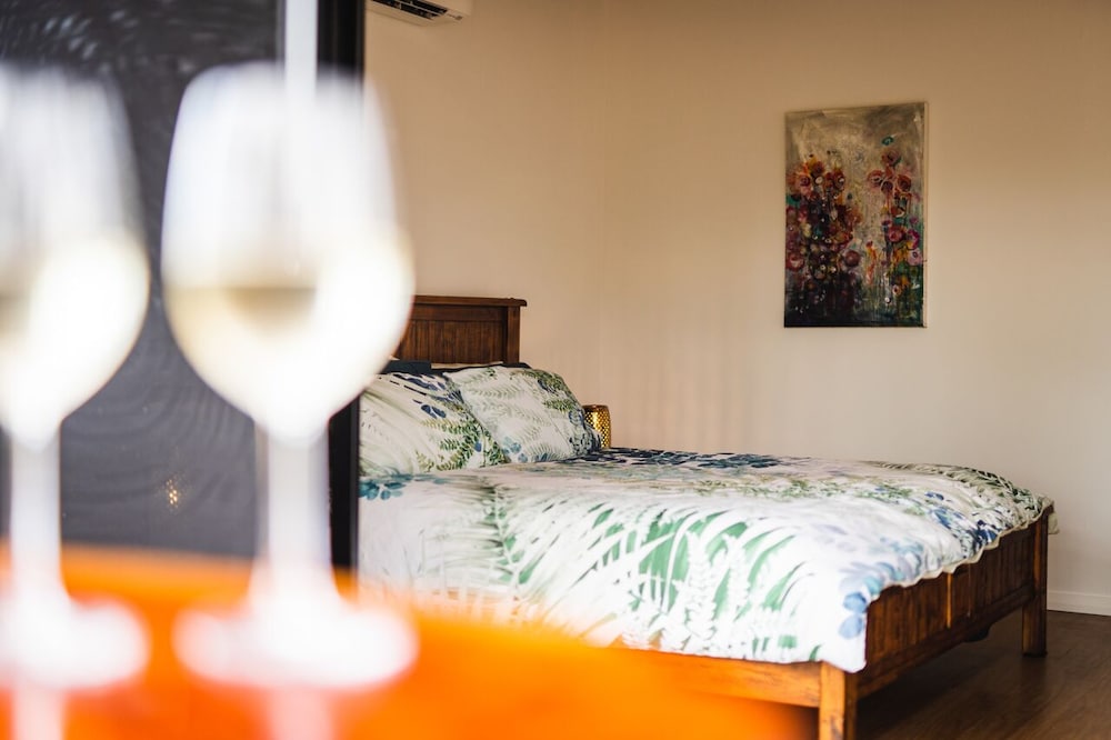 Spacious Modern Bungalow Desert Rose: 10 Minutes To Litchfield National Park - Litchfield