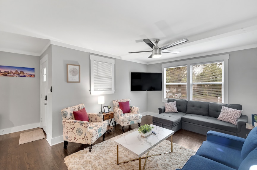 Mini Golf In Backyard, Near Uptown - 1.5 Miles From Omb Brewery - 벨몬트