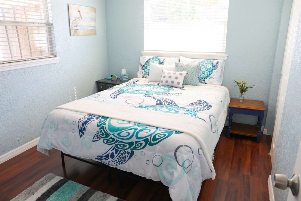 License To Chill In Largo, Fl - Your Home Resort To Enjoy Florida! - Saint Petersburg, FL