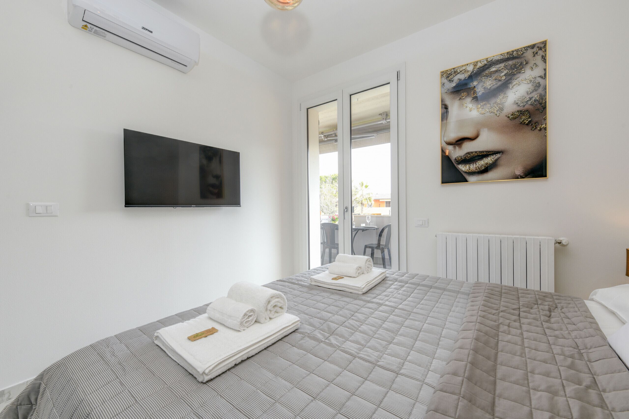 Mgh Porto Deluxe Apartment - Sirmione