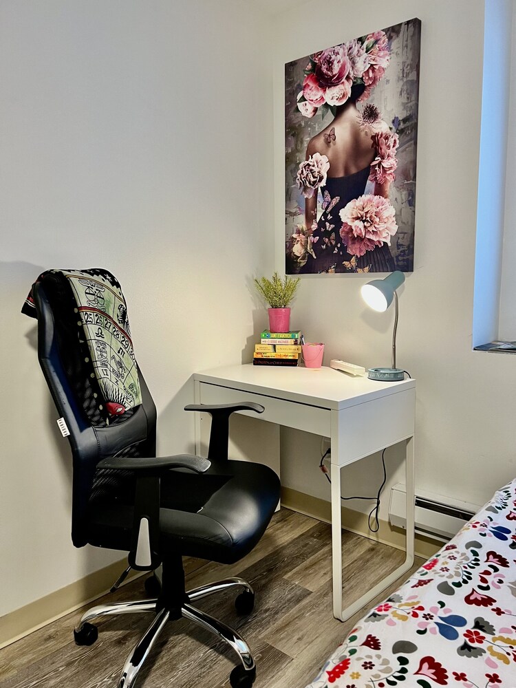 MICRO Studio Apartment in University District. 10 Mins Walk to ...