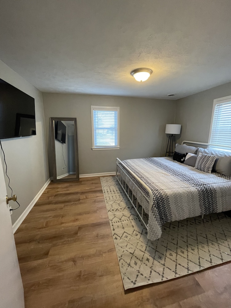 Cute And Cozy Home In Bg - Ohio