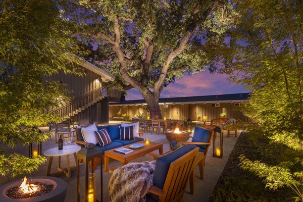 The Cottages Hotel - Woodside, CA