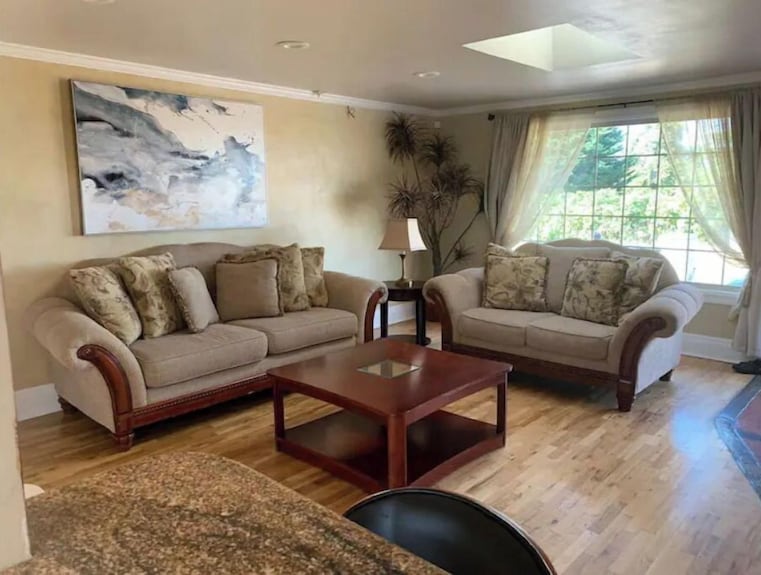 Scenic Hill Peaceful Getaway - 시택