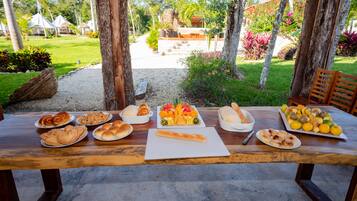 Café da manhã (MXN 300 por pessoa)