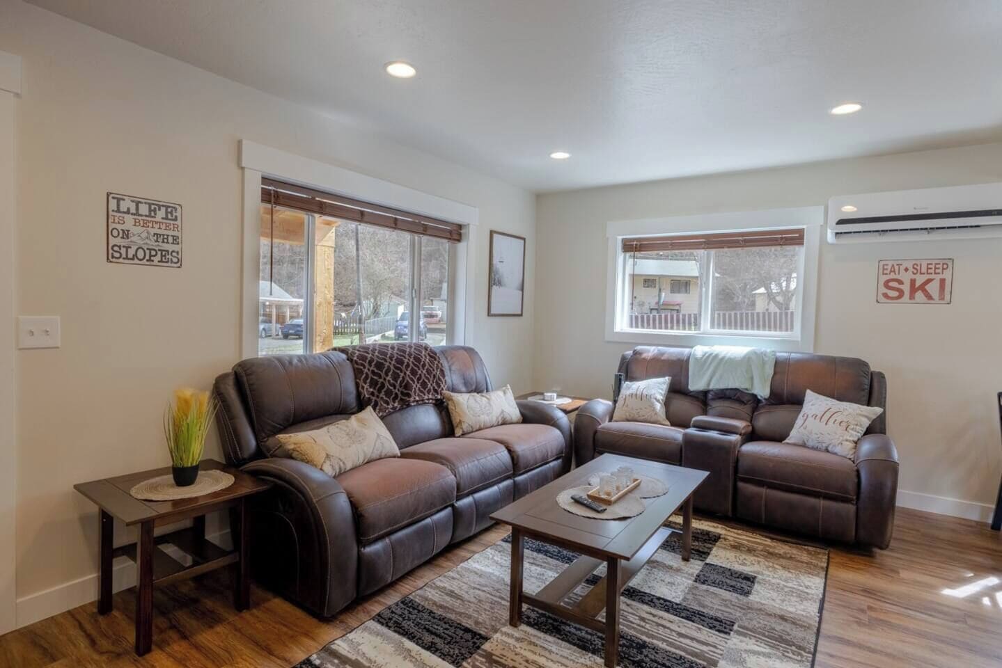 The Silver Mountain Chalet- Private Hot Tub! - Kellogg, ID