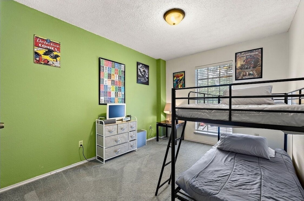Relaxing Home In North Austin - Cedar Park, TX