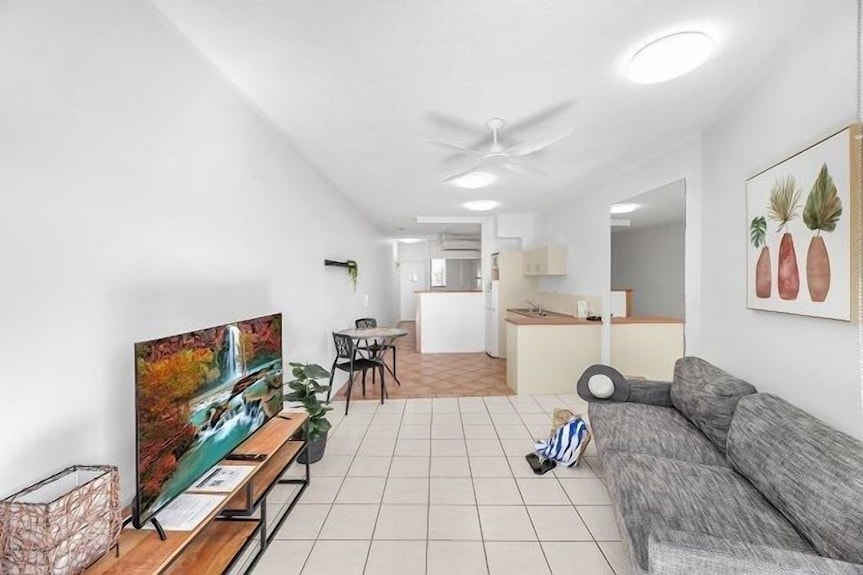 Top Floor - Enjoy The Sea Breeze - Cairns