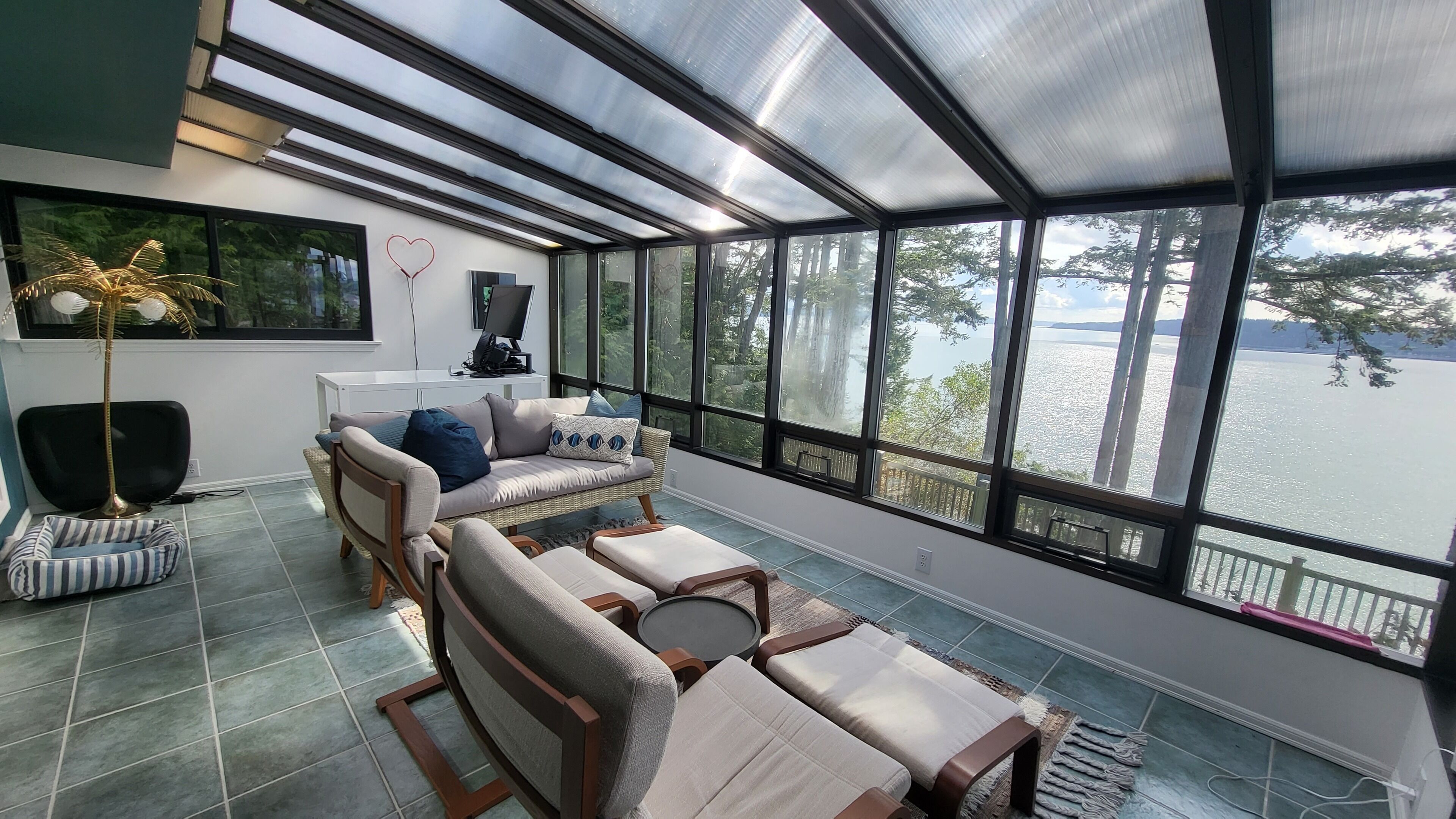 Amazing Views And Whale Watching From Indoors And Outside, With Ac! - Langley, WA