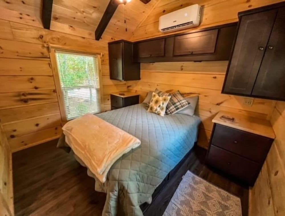 Secluded Cozy Tiny Cabin On The Water With Fire Pit And Private Dock - Louisiana