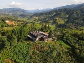 Fachada da propriedade