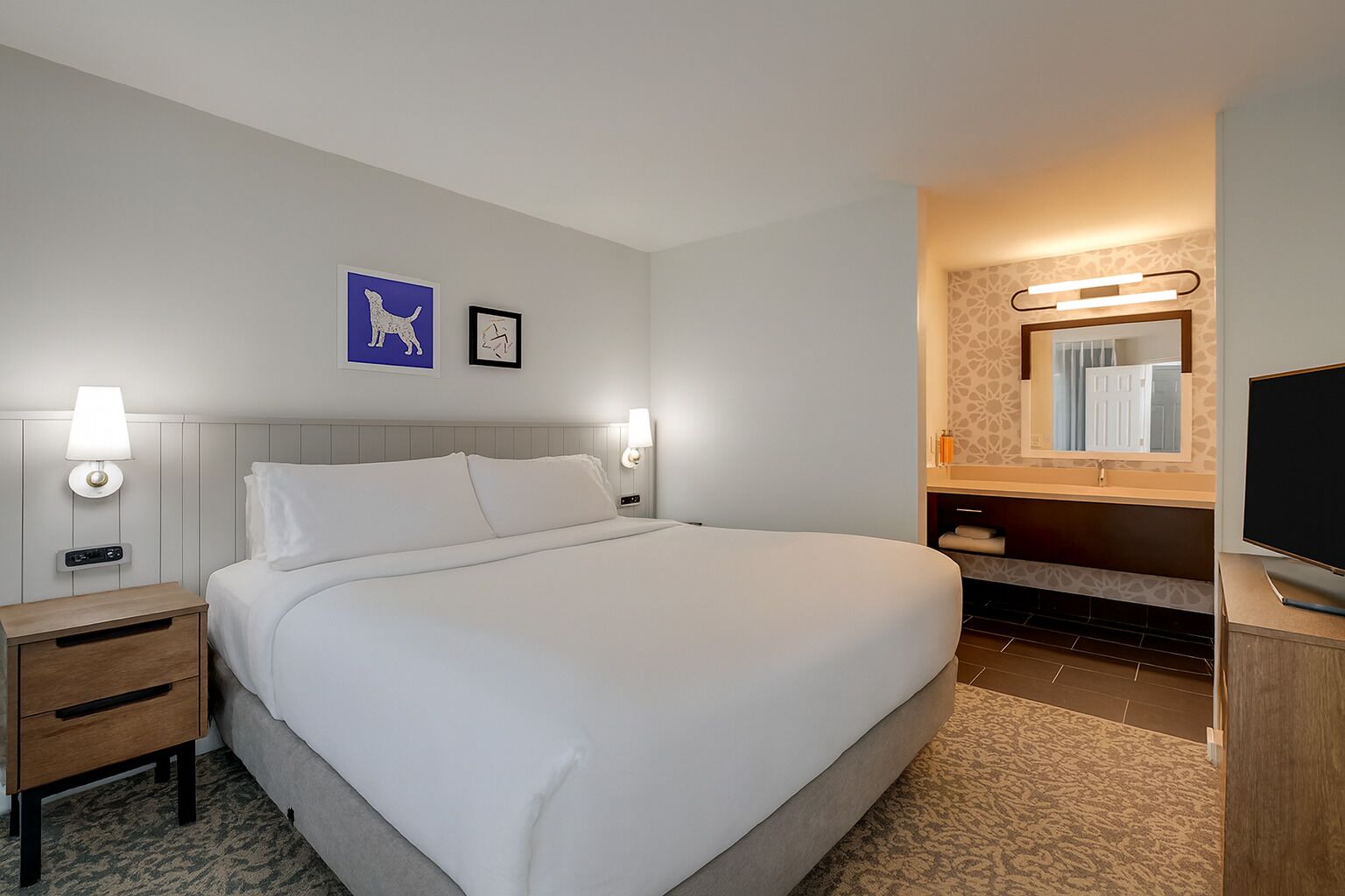 Great Pick! Unit With Kitchen, Free Breakfast, Outdoor Pool, Pet-friendly! - San José, CA