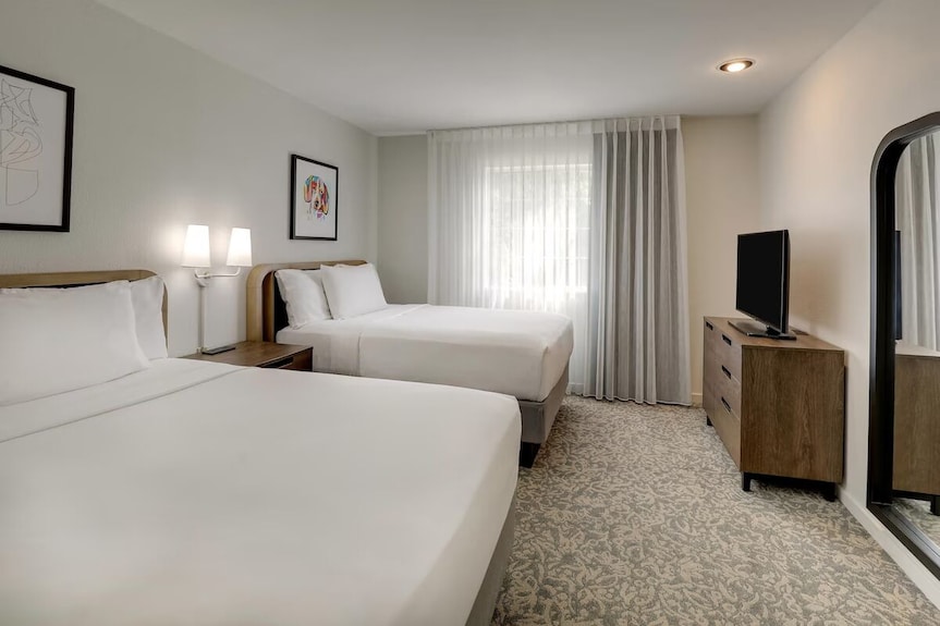 Stay In Great Shape! Minutes To Levi's Stadium, W/ Outdoor Pool - San Jose, CA