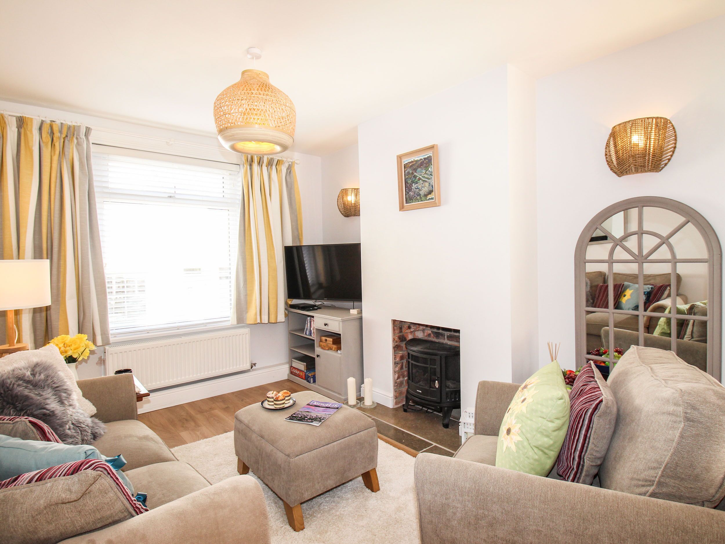 Quarrier's Rest, Pet Friendly, With A Garden In Swanage - Swanage