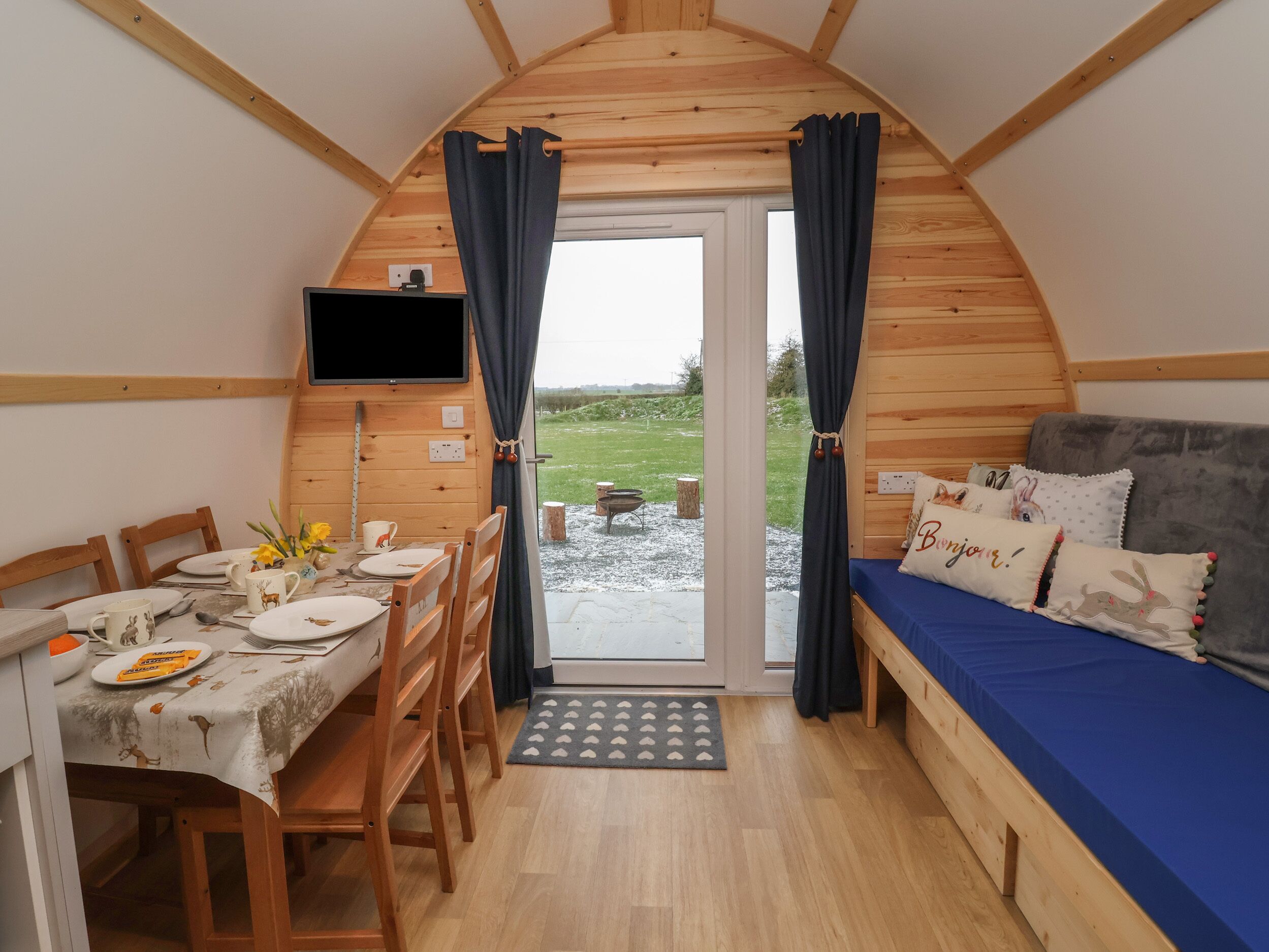 Parliament, Pet Friendly, Character Holiday Cottage In Bridlington - Driffield