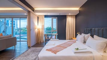 Apartamento empresarial | 2 quartos, cofres nos quartos, escrivaninha