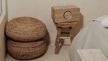 Quarto casal standard | Roupas de cama premium, edredons de pluma, individualmente decorados
