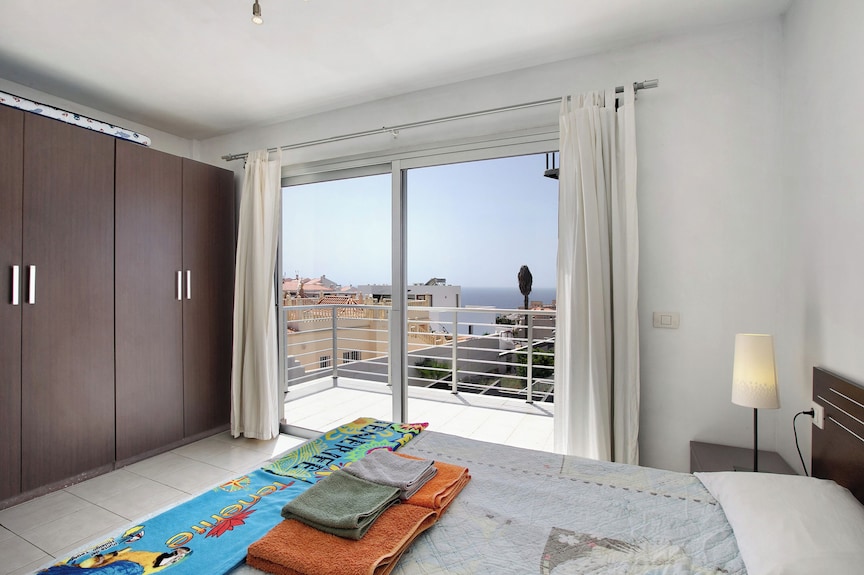 Vacation Apartment 'Tenerife Dúplex Callao' With Sea View, Shared Pool And Wi-fi - Tenerife