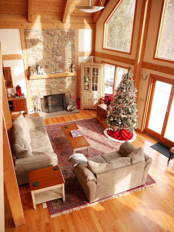 Cozy Valley View Post & Beam Villa! - Northampton, MA