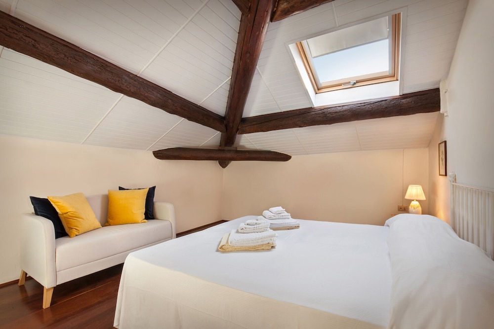 Casa Del Custode In The Heart Of Valpolicella - Gardameer