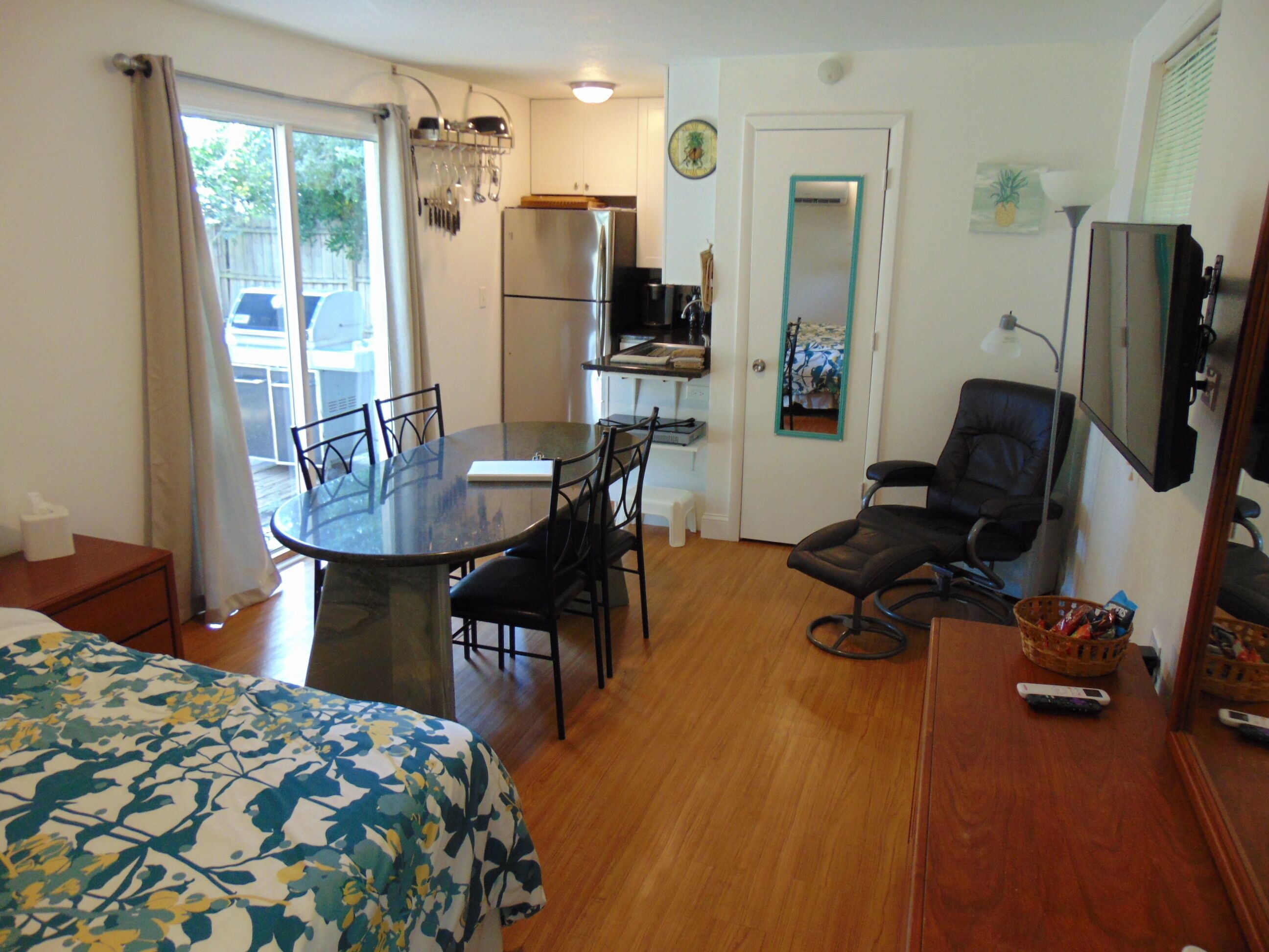 Exquisite Small Cottage  Minutes To Siesta Key - Sarasota, FL