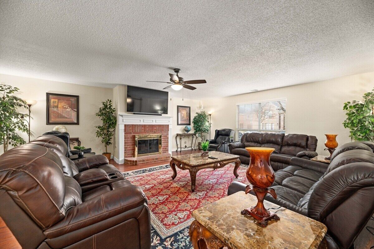 Spacious Home For Large Families - McKinney, TX