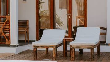 Quarto Duplo Básico | Cortinas/cortinados opacos, ferro/tábua de engomar, Wi-fi grátis