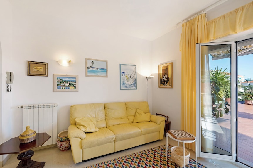 Appartamento Attico "Cielo E Mare" Con Vista Mare, Terrazza Privata E Aria Condizionata. - Noli