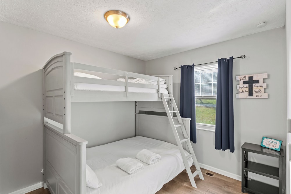 7 Min to Ark! Quiet Escape! - Williamstown | Vrbo