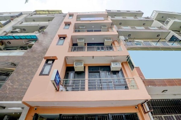 Hotel Star Light Near Nizamuddin Railway Station - New Delhi